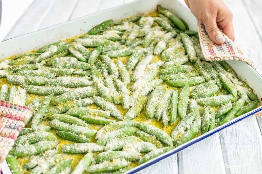 Parmesan Garlic Roasted Sugar Snap Peas – Health Starts in the Kitchen