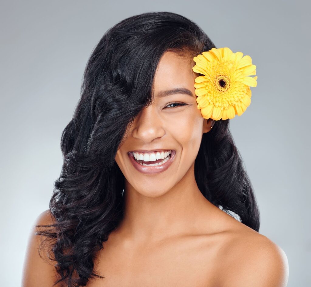 Master the Art of Using Dry Shampoo: Dermatologist’s Tips – Health ...