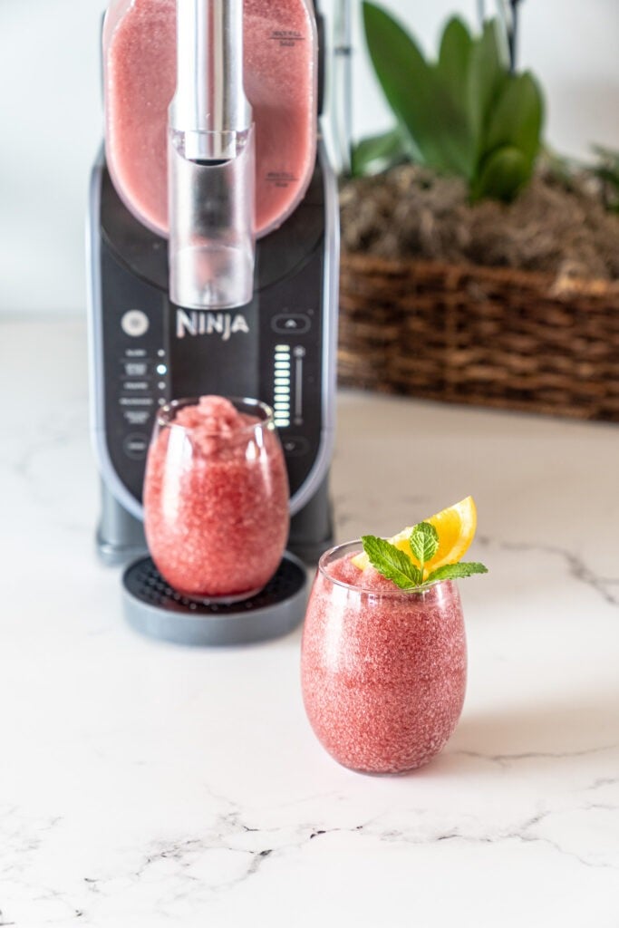 The Ultimate Wine Slushie Recipe: The Easiest Frozen Drink for Any ...